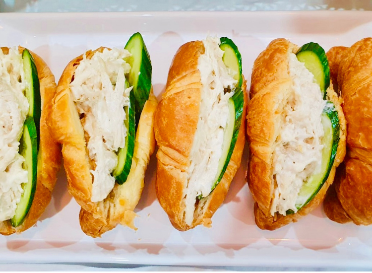 Croissant sandwich – Royal Platter